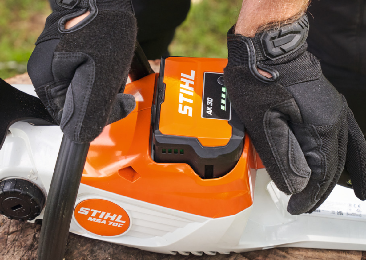 Stihl Batteries - All You Need to Know and FAQ — Balmers GM